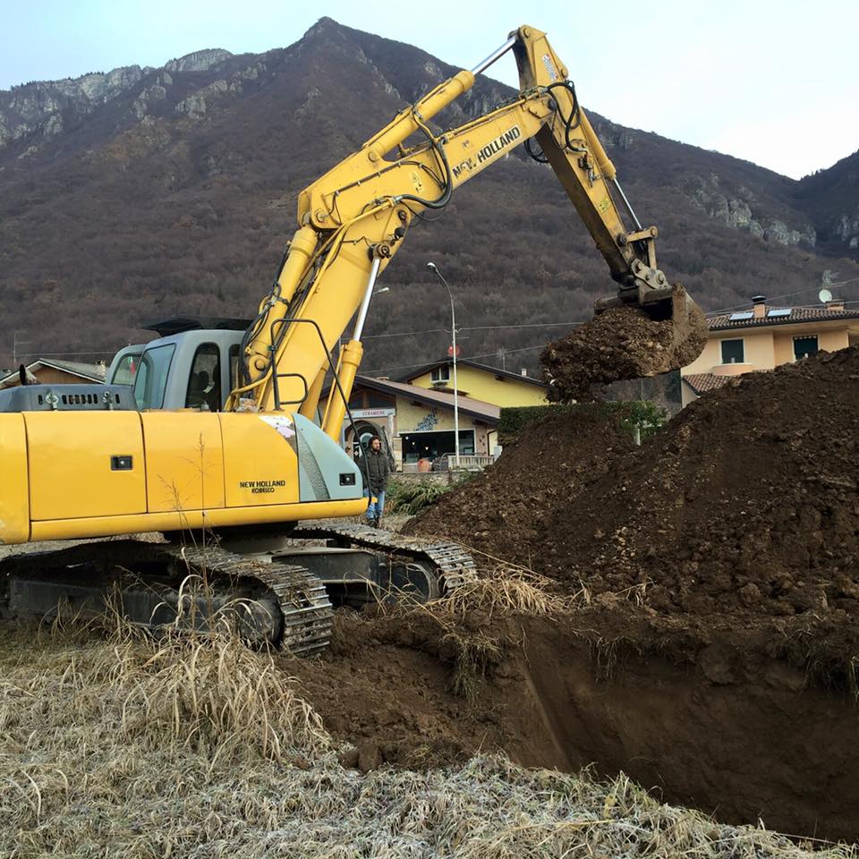 Cogollo. Ruspe in azione in zona Buse. Iniziano i lavori di indagine ...