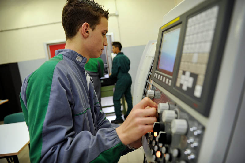 LMP SAS di Zanè ricerca un operatore macchine CNC - AltoVicentinOnline