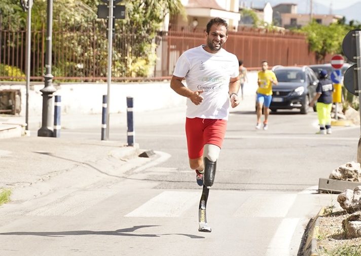La storia di Claudio, da disabile depresso e obeso ad atleta ...
