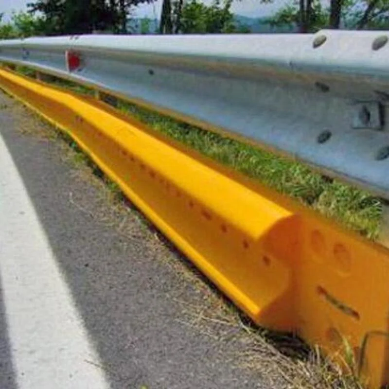 I nuovi guardrail salva motociclisti appena testati e fatti con gomma ...