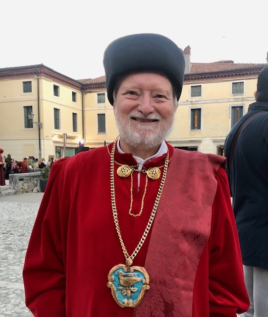 Thiene. L'ex sindaco Gianni Casarotto veste i panni del Podestà per la Rievocazione Storica ...