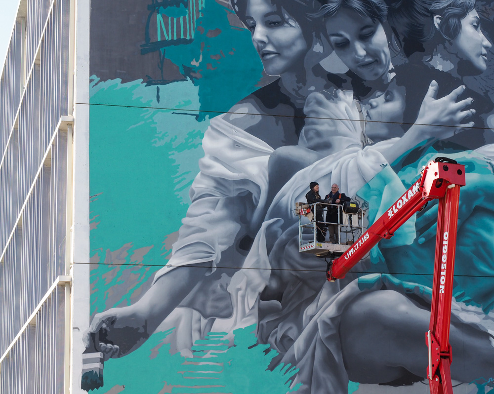 Schio. Il nuovo murale del Faber Box promuove i giovani e le pari ...