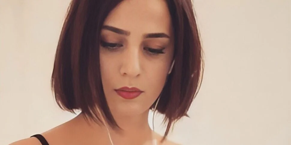 74 frustate per non aver indossato il velo, la storia di Roya ...