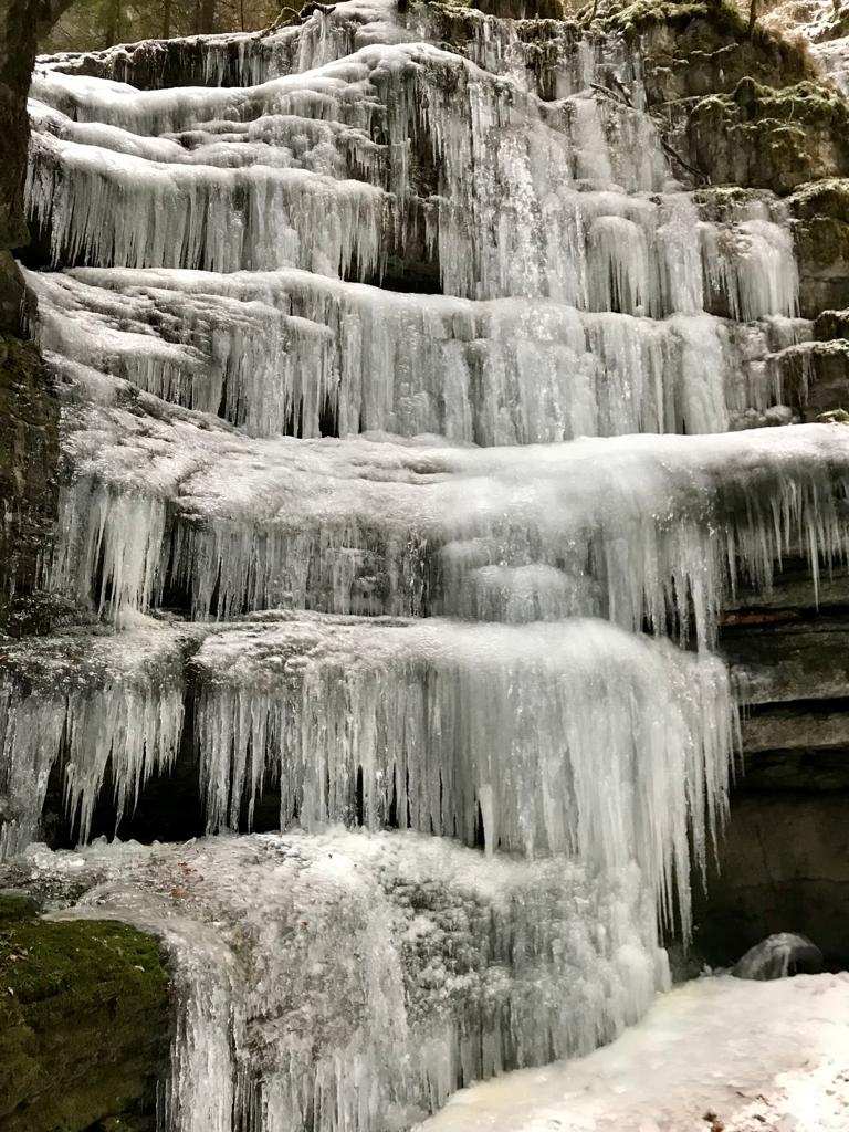 Rotzo. Le cascate di ghiaccio sul canyon del Ghelpach - AltoVicentinOnline