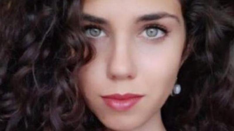 La storia di Eleonora: a 27 anni sconfitta dalla leucemia, aveva ...