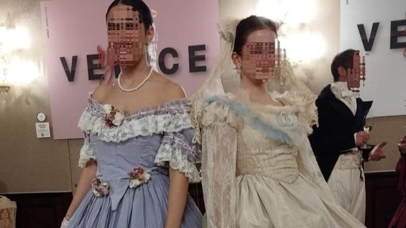 Insulti razzisti e sessisti a napoletani in gita a Venezia, la preside ... Insulti razzisti e sessisti a napoletani in gita a Venezia, la preside ...
