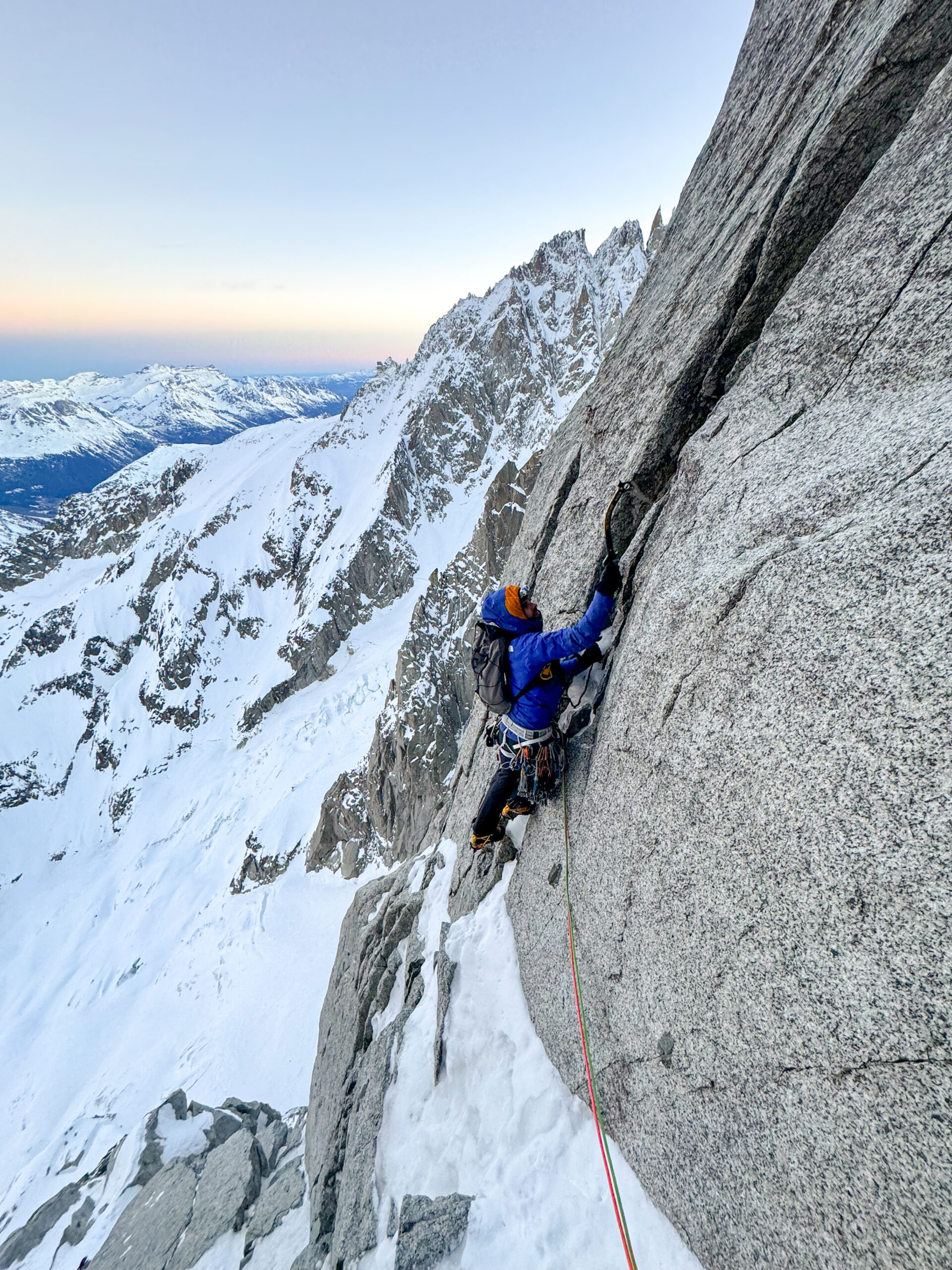 C'è anche un veneto nella scalata della montagna riuscita solo 3 volte ...