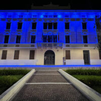 Schio si tinge di blu per i diritti dei bambini - AltoVicentinOnline