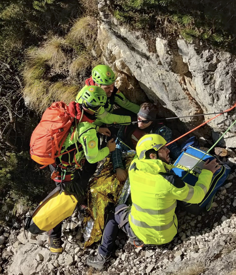 Posina. Escursionista scivola sul Brutto Buso, salvato a un passo dal ...